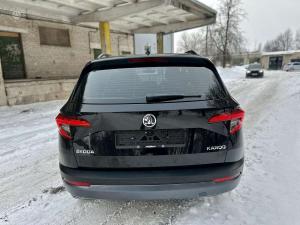 Black Skoda Karoq 2018 in Siauliai, with an engine capacity of 1.60 L and mileage of 182 thousand km for 11900 €, photo 9 on AUTOMOTO.COM.LV