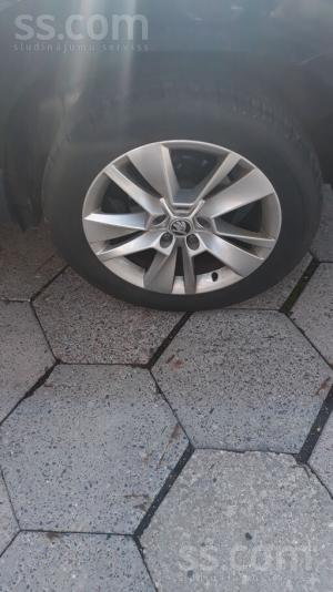 Melns Skoda Karoq 2018 Rīga, ar dzinēja tilpumu 1.60 L un nobraukumu 159 tūkst. km par 15600 €, foto 8 vietnē AUTOMOTO.COM.LV
