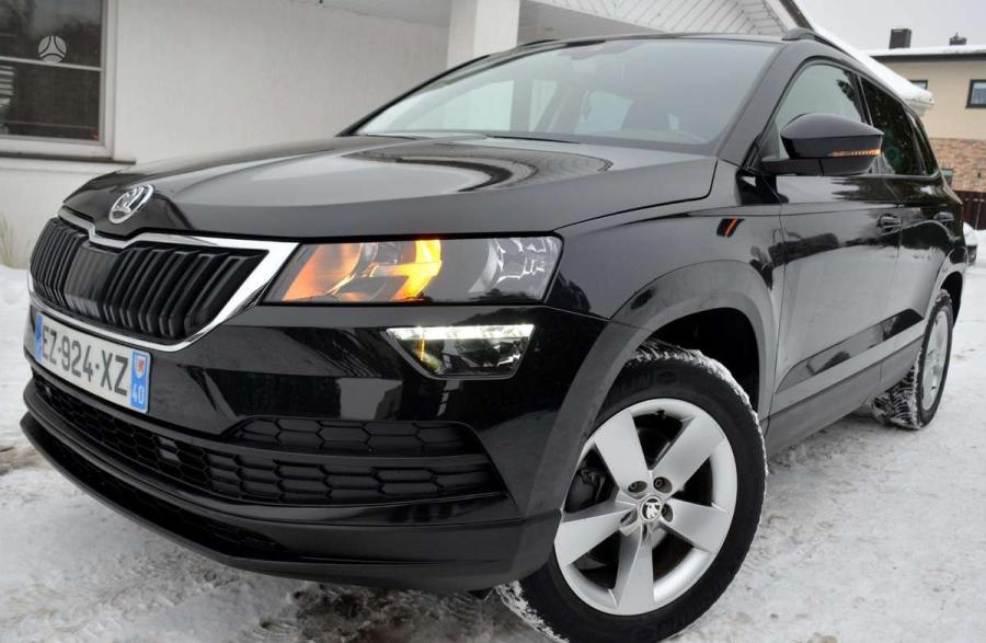 Black Skoda Karoq 2019 in Kaunas, with an engine capacity of 2.00 L and mileage of 260 thousand km for 14900 €, photo 19 on AUTOMOTO.COM.LV
