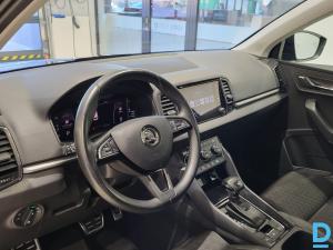Black Skoda Karoq 2019 in Riga, with an engine capacity of 1.60 L and mileage of 113 thousand km for 17990 €, photo 7 on AUTOMOTO.COM.LV