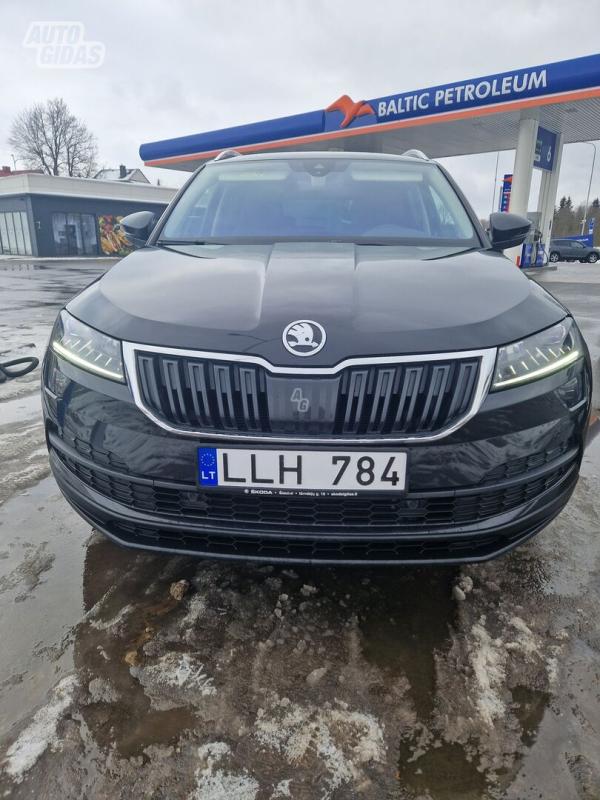 Melns Skoda Karoq 2019 Viļņa, ar dzinēja tilpumu 1.50 L un nobraukumu 157 tūkst. km par 17200 €, foto 1 vietnē AUTOMOTO.COM.LV
