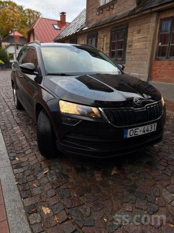 Melns Skoda Karoq 2019 Cēsis, ar dzinēja tilpumu 1.60 L un nobraukumu 189 tūkst. km par 13800 €, foto 2 vietnē AUTOMOTO.COM.LV