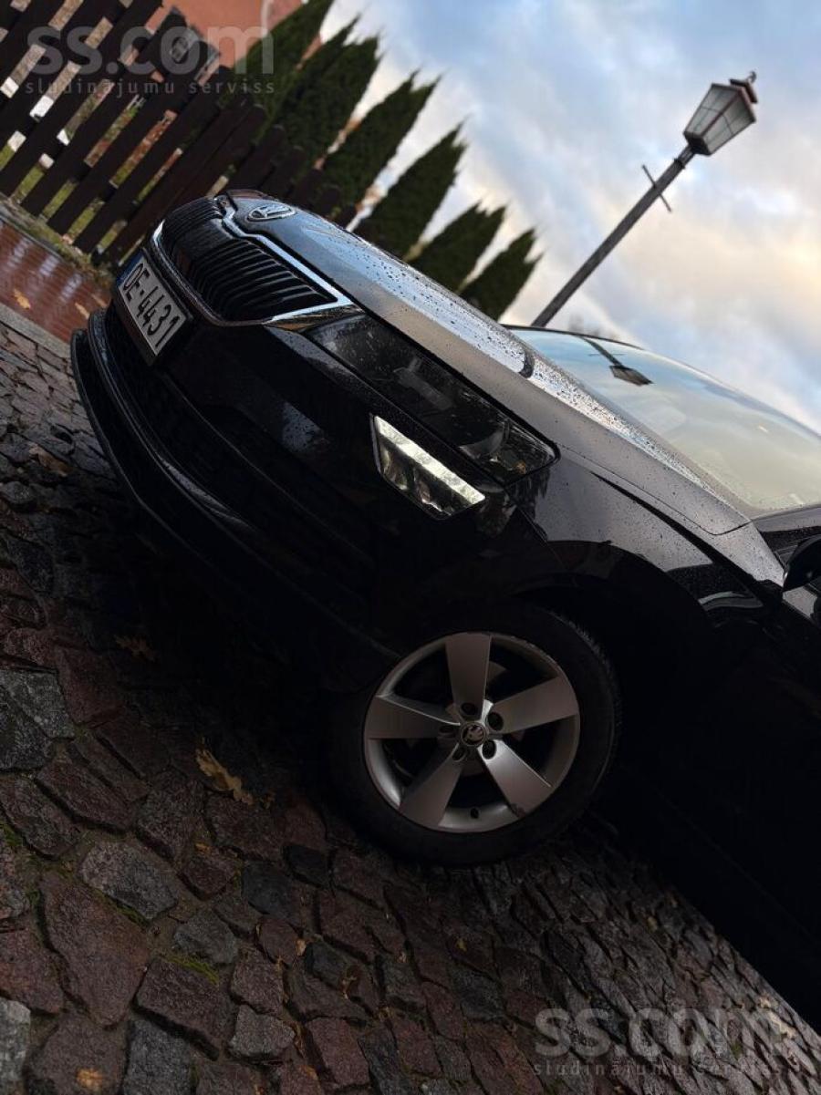 Melns Skoda Karoq 2019 Cēsis, ar dzinēja tilpumu 1.60 L un nobraukumu 189 tūkst. km par 13800 €, foto 7 vietnē AUTOMOTO.COM.LV