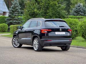 Black Skoda Karoq 2019 in Vilnius, with an engine capacity of 1.50 L and mileage of 193 thousand km for 16350 €, photo 3 on AUTOMOTO.COM.LV