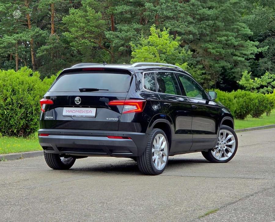 Black Skoda Karoq 2019 in Vilnius, with an engine capacity of 1.50 L and mileage of 193 thousand km for 16350 €, photo 6 on AUTOMOTO.COM.LV