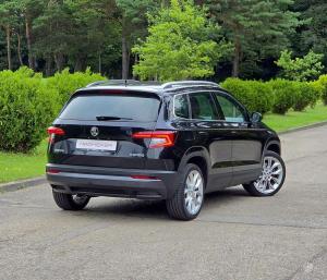 Black Skoda Karoq 2019 in Vilnius, with an engine capacity of 1.50 L and mileage of 193 thousand km for 16350 €, photo 10 on AUTOMOTO.COM.LV