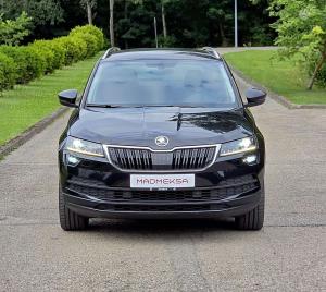 Black Skoda Karoq 2019 in Vilnius, with an engine capacity of 1.50 L and mileage of 193 thousand km for 16350 €, photo 12 on AUTOMOTO.COM.LV
