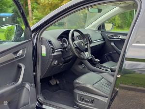 Black Skoda Karoq 2019 in Vilnius, with an engine capacity of 1.50 L and mileage of 193 thousand km for 16350 €, photo 25 on AUTOMOTO.COM.LV