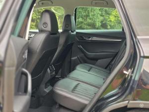 Black Skoda Karoq 2019 in Vilnius, with an engine capacity of 1.50 L and mileage of 193 thousand km for 16350 €, photo 29 on AUTOMOTO.COM.LV