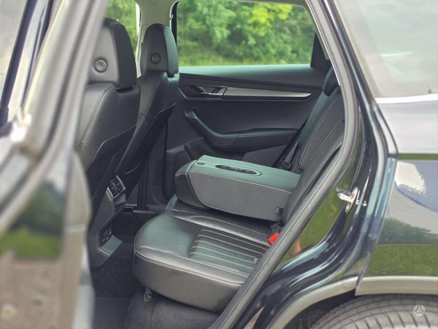 Black Skoda Karoq 2019 in Vilnius, with an engine capacity of 1.50 L and mileage of 193 thousand km for 16350 €, photo 30 on AUTOMOTO.COM.LV