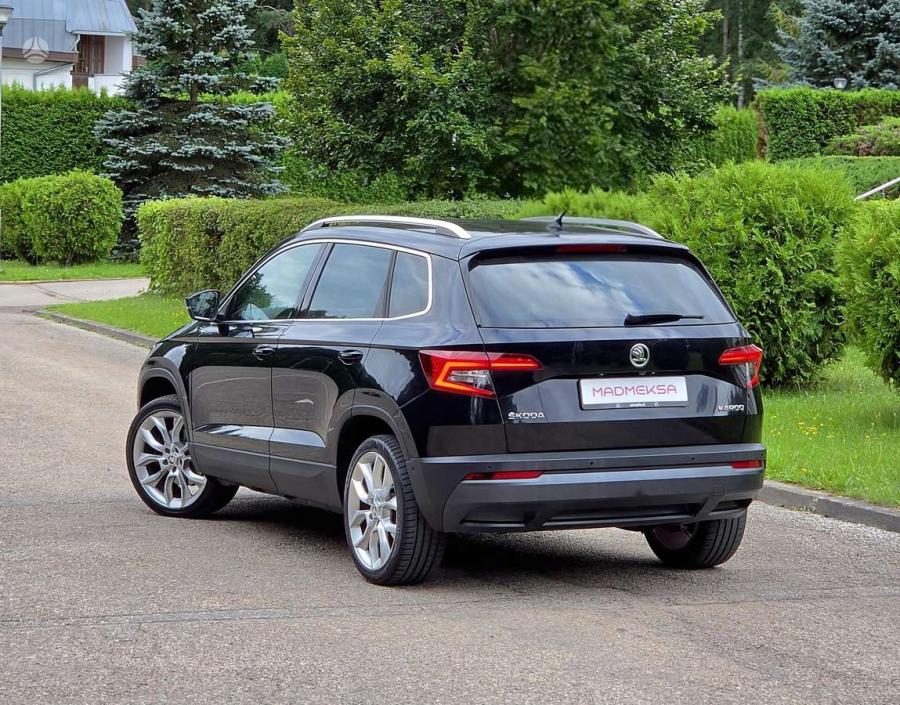 Black Skoda Karoq 2019 in Vilnius, with an engine capacity of 1.50 L and mileage of 193 thousand km for 15950 €, photo 3 on AUTOMOTO.COM.LV