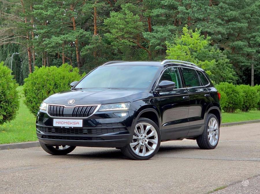 Black Skoda Karoq 2019 in Vilnius, with an engine capacity of 1.50 L and mileage of 193 thousand km for 15950 €, photo 5 on AUTOMOTO.COM.LV