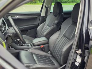 Black Skoda Karoq 2019 in Vilnius, with an engine capacity of 1.50 L and mileage of 193 thousand km for 15950 €, photo 26 on AUTOMOTO.COM.LV