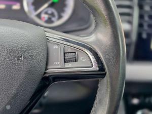 Black Skoda Karoq 2019 in Vilnius, with an engine capacity of 1.50 L and mileage of 193 thousand km for 15950 €, photo 36 on AUTOMOTO.COM.LV