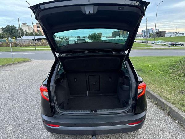 Black Skoda Karoq 2019 in Kaunas, with an engine capacity of 0.00 L and mileage of 260 thousand km for 11790 €, photo 9 on AUTOMOTO.COM.LV