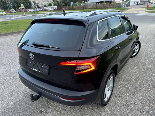 Black Skoda Karoq 2019 in Kaunas, with an engine capacity of 0.00 L and mileage of 260 thousand km for 11790 €, photo 10 on AUTOMOTO.COM.LV
