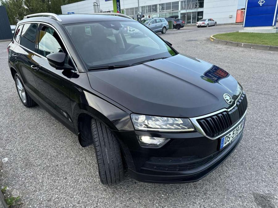 Black Skoda Karoq 2019 in Kaunas, with an engine capacity of 0.00 L and mileage of 260 thousand km for 11790 €, photo 12 on AUTOMOTO.COM.LV