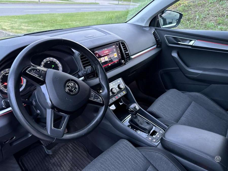 Black Skoda Karoq 2019 in Kaunas, with an engine capacity of 0.00 L and mileage of 260 thousand km for 11790 €, photo 17 on AUTOMOTO.COM.LV