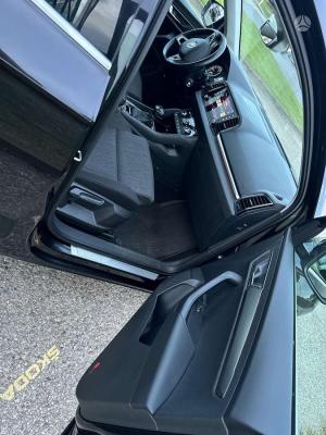Black Skoda Karoq 2019 in Kaunas, with an engine capacity of 0.00 L and mileage of 260 thousand km for 11790 €, photo 22 on AUTOMOTO.COM.LV
