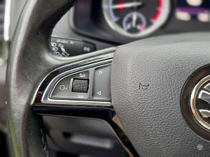 Black Skoda Karoq 2019 in Vilnius, with an engine capacity of 1.50 L and mileage of 193 thousand km for 15950 €, photo 36 on AUTOMOTO.COM.LV