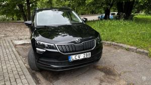 Black Skoda Karoq 2019 in Vilnius, with an engine capacity of 1.60 L and mileage of 150 thousand km for 15500 €, photo 6 on AUTOMOTO.COM.LV