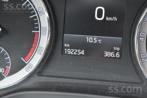 Melns Skoda Karoq 2019 Kuldīga, ar dzinēja tilpumu 1.60 L un nobraukumu 0 tūkst. km par 12550 €, foto 17 vietnē AUTOMOTO.COM.LV