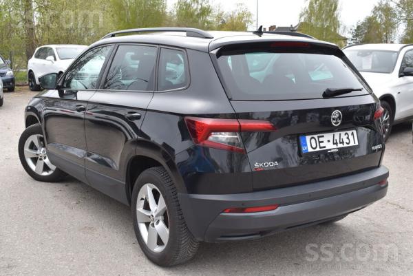 Melns Skoda Karoq 2019 Kuldīga, ar dzinēja tilpumu 1.60 L un nobraukumu 0 tūkst. km par 12550 €, foto 4 vietnē AUTOMOTO.COM.LV