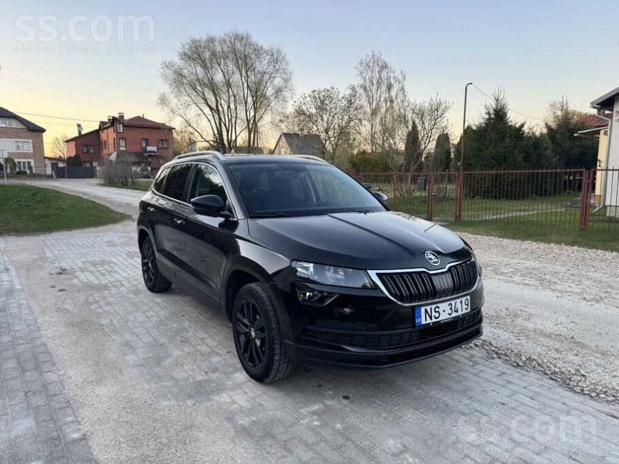 Melns Skoda Karoq 2019 Rīga, ar dzinēja tilpumu 1.60 L un nobraukumu 146 tūkst. km par 13500 €, foto 4 vietnē AUTOMOTO.COM.LV