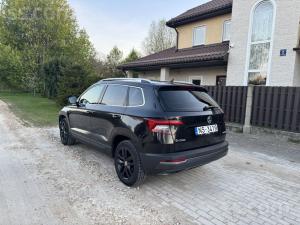 Melns Skoda Karoq 2019 Rīga, ar dzinēja tilpumu 1.60 L un nobraukumu 146 tūkst. km par 13500 €, foto 5 vietnē AUTOMOTO.COM.LV