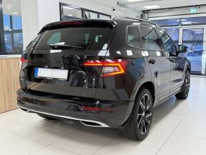Black Skoda Karoq 2020 in Kaunas, with an engine capacity of 1.97 L and mileage of 140 thousand km for 22600 €, photo 4 on AUTOMOTO.COM.LV