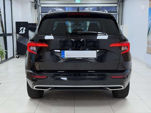 Melns Skoda Karoq 2020 Kauņa, ar dzinēja tilpumu 1.97 L un nobraukumu 140 tūkst. km par 22600 €, foto 6 vietnē AUTOMOTO.COM.LV