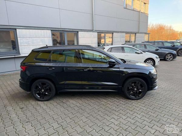 Melns Skoda Karoq 2020 Kauņa, ar dzinēja tilpumu 2.00 L un nobraukumu 49 tūkst. km par 32690 €, foto 7 vietnē AUTOMOTO.COM.LV