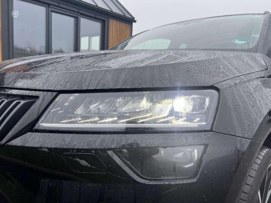 Black Skoda Karoq 2020 in Kaunas, with an engine capacity of 1.50 L and mileage of 208 thousand km for 17000 €, photo 12 on AUTOMOTO.COM.LV