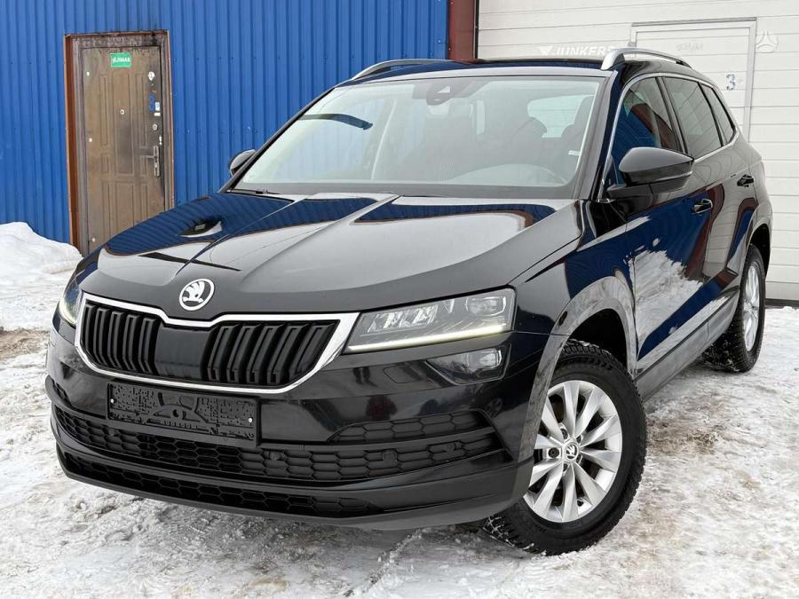 Melns Skoda Karoq 2020 Prienai, ar dzinēja tilpumu 1.60 L un nobraukumu 236 tūkst. km par 14800 €, foto 1 vietnē AUTOMOTO.COM.LV