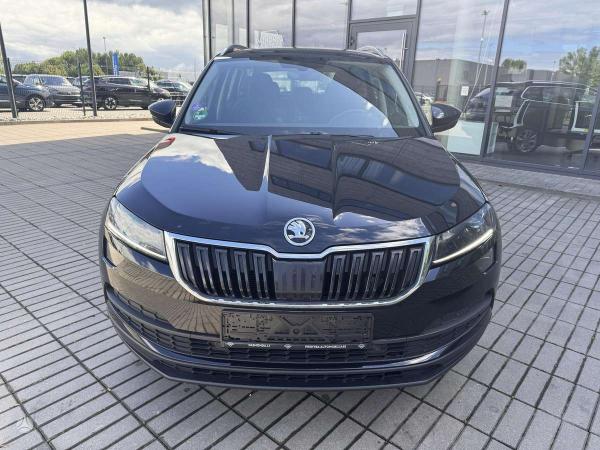Melns Skoda Karoq 2020 Kauņa, ar dzinēja tilpumu 1.50 L un nobraukumu 209 tūkst. km par 15600 €, foto 2 vietnē AUTOMOTO.COM.LV
