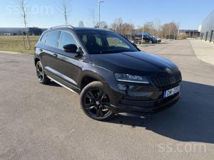 Black Skoda Karoq 2020 in Riga, with an engine capacity of 2.00 L and mileage of 225 thousand km for 18500 €, photo  on AUTOMOTO.COM.LV
