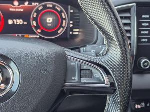 Black Skoda Karoq 2020 in Vilnius, with an engine capacity of 1.50 L and mileage of 237 thousand km for 16750 €, photo 44 on AUTOMOTO.COM.LV
