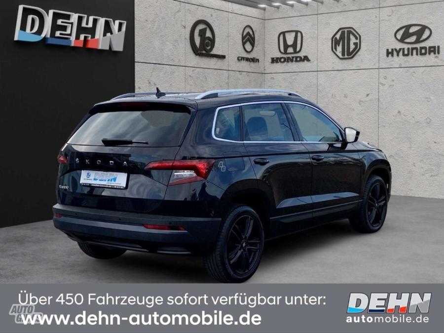 Black Skoda Karoq 2021 in Kaunas, with an engine capacity of 1.50 L and mileage of 98 thousand km for 24944 €, photo 3 on AUTOMOTO.COM.LV