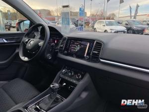 Black Skoda Karoq 2021 in Kaunas, with an engine capacity of 1.50 L and mileage of 98 thousand km for 24944 €, photo 13 on AUTOMOTO.COM.LV