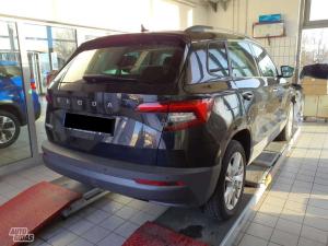 Melns Skoda Karoq 2021 Kauņa, ar dzinēja tilpumu 1.00 L un nobraukumu 50 tūkst. km par 22225 €, foto 4 vietnē AUTOMOTO.COM.LV