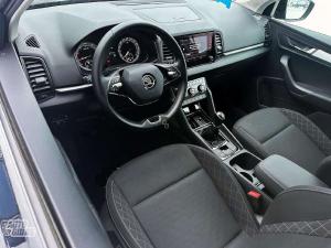 Black Skoda Karoq 2021 in Kaunas, with an engine capacity of 1.00 L and mileage of 199 thousand km for 12700 €, photo 5 on AUTOMOTO.COM.LV
