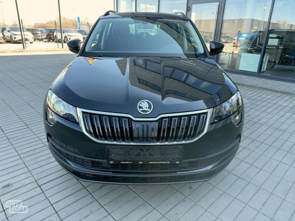 Black Skoda Karoq 2021 in Kaunas, with an engine capacity of 1.50 L and mileage of 193 thousand km for 14900 €, photo 2 on AUTOMOTO.COM.LV