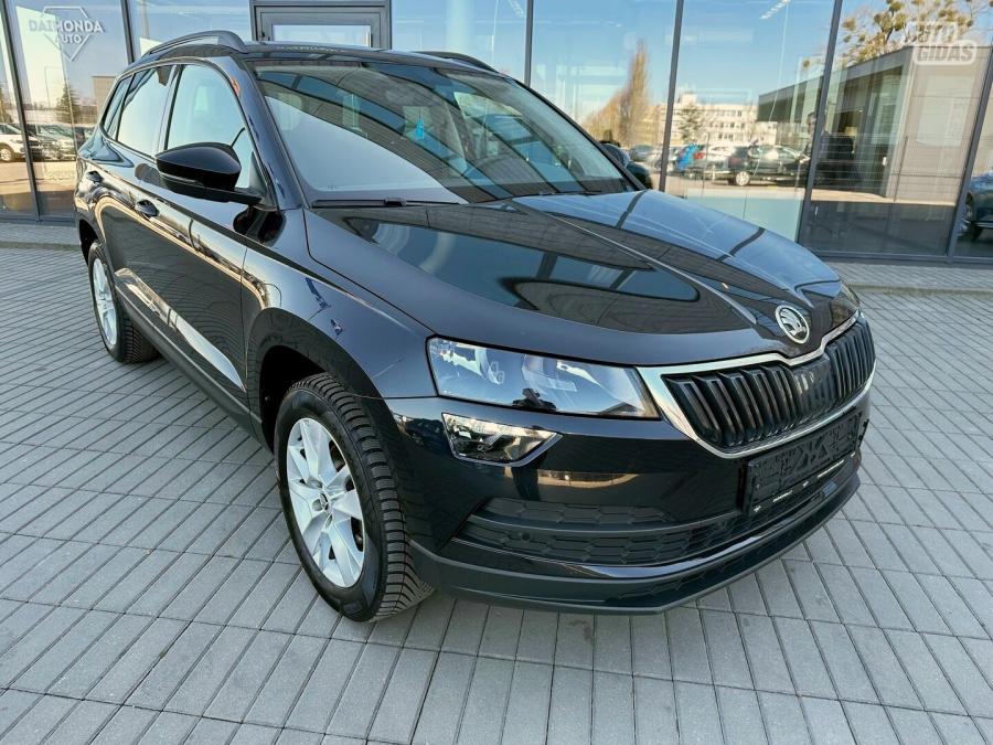 Melns Skoda Karoq 2021 Kauņa, ar dzinēja tilpumu 1.50 L un nobraukumu 193 tūkst. km par 14900 €, foto 4 vietnē AUTOMOTO.COM.LV