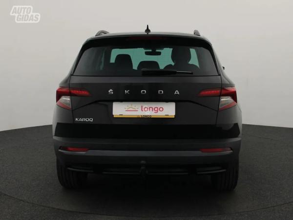Black Skoda Karoq 2021 in Vilnius, with an engine capacity of 1.50 L and mileage of 158 thousand km for 18199 €, photo 5 on AUTOMOTO.COM.LV