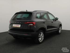 Black Skoda Karoq 2021 in Vilnius, with an engine capacity of 1.50 L and mileage of 158 thousand km for 18199 €, photo 9 on AUTOMOTO.COM.LV