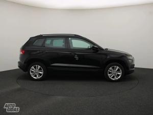 Black Skoda Karoq 2021 in Vilnius, with an engine capacity of 1.50 L and mileage of 158 thousand km for 18199 €, photo 10 on AUTOMOTO.COM.LV