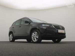 Black Skoda Karoq 2021 in Vilnius, with an engine capacity of 1.50 L and mileage of 158 thousand km for 18199 €, photo 12 on AUTOMOTO.COM.LV
