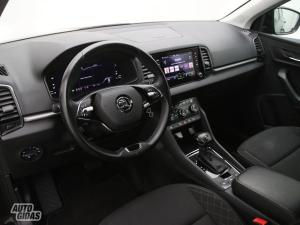 Black Skoda Karoq 2021 in Vilnius, with an engine capacity of 1.50 L and mileage of 158 thousand km for 18199 €, photo 17 on AUTOMOTO.COM.LV
