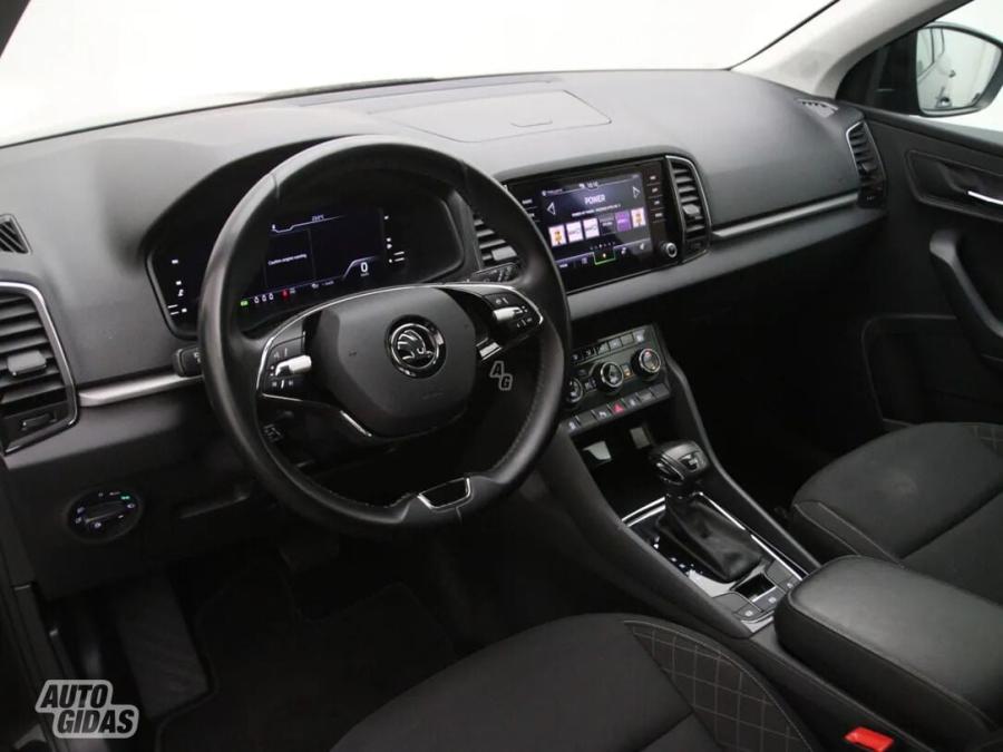 Black Skoda Karoq 2021 in Vilnius, with an engine capacity of 1.50 L and mileage of 158 thousand km for 18199 €, photo 17 on AUTOMOTO.COM.LV