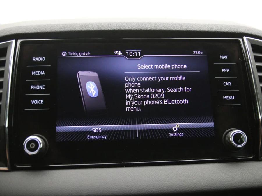 Black Skoda Karoq 2021 in Vilnius, with an engine capacity of 1.50 L and mileage of 158 thousand km for 18199 €, photo 24 on AUTOMOTO.COM.LV